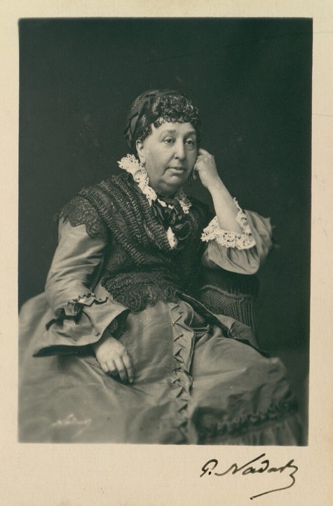 Retrouvez la biographie complète de George Sand